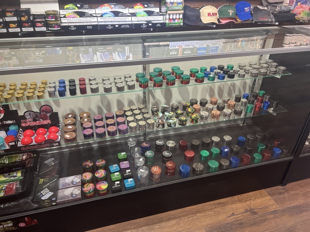 Exotic Smoke Scene Offers Bongs in Jersey City, NJ 07304